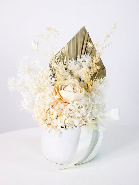 Milky Way Dried Flower Arrangement | Australia Wide Flower Delivery ...