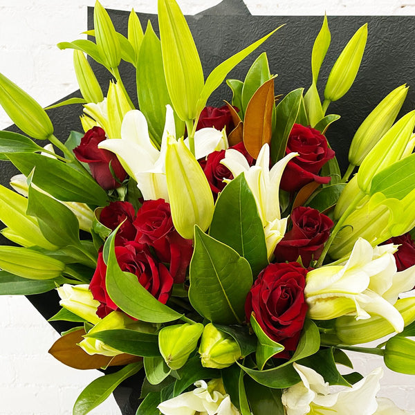 Shop Lillies and Roses Online | Flowers for Delivery | Melbourne ...